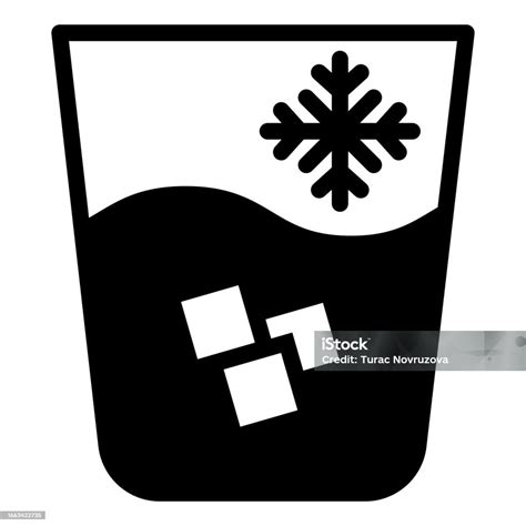 얼음물 단단한 아이콘입니다 차가운 음료 벡터 그림의 유리는 흰색으로 분리되어 있습니다 얼음 글리프 스타일이 있는 물 및 앱을 위해 디자인되었습니다 Eps 10 0명에 대한