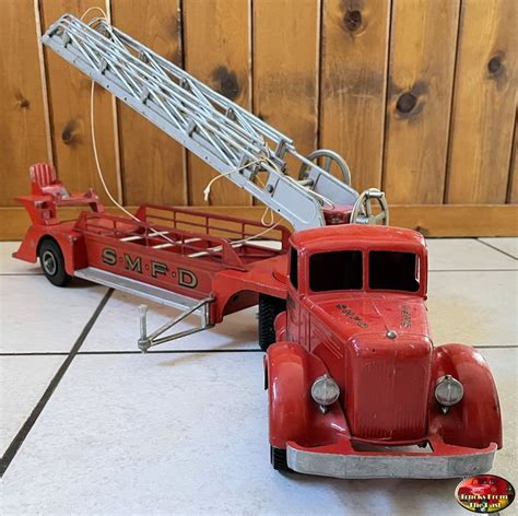Smith Miller 1950 1953 “l” Mack Aerial Ladder Fire Truck Trucks From