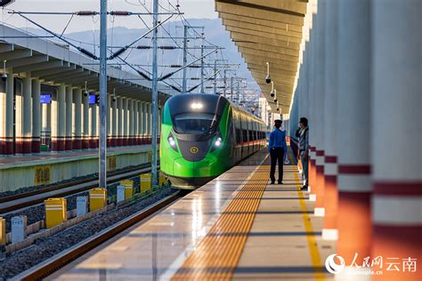 68万人次！中老铁路旅客发送量创历史新高