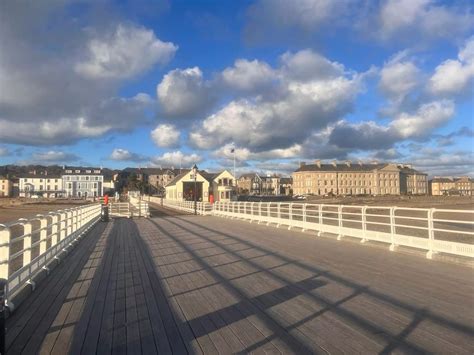 Gallery Breathtaking Snowdonia Views From Beaumaris Pier North Wales