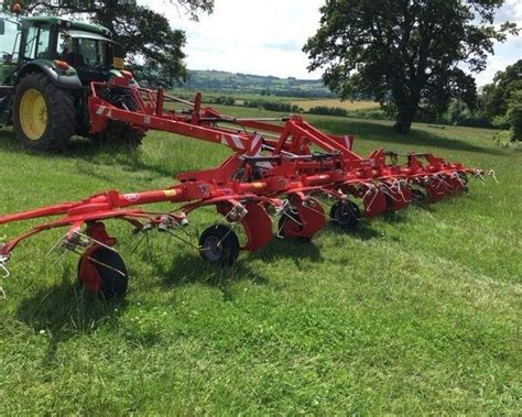 Lely Lotus 1020 Tedder Redlynch Tractors