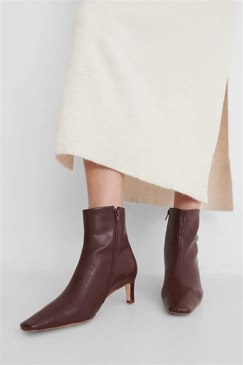 Squared Long Toe Ankle Boots Burgundy Na