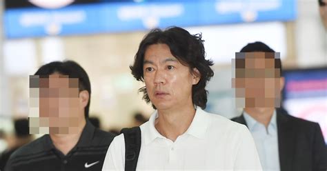 출국 앞둔 홍명보 감독 “외국인 코치 2명 내가 요청한 것”