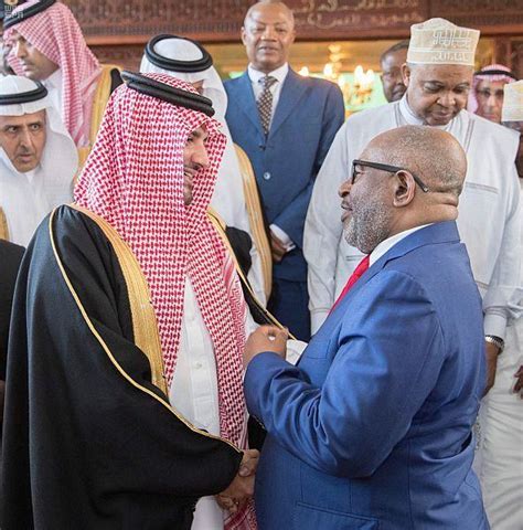 رئيس جمهورية القمر المتحدة يستقبل سمو وزير الداخلية أخبار 24