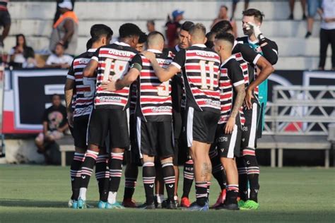 Felipe Conceição vê Santa Cruz margem de crescimento
