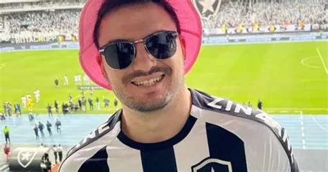 Botafogo Felipe Neto Relata Emoção Vivida Em Título Da Libertadores
