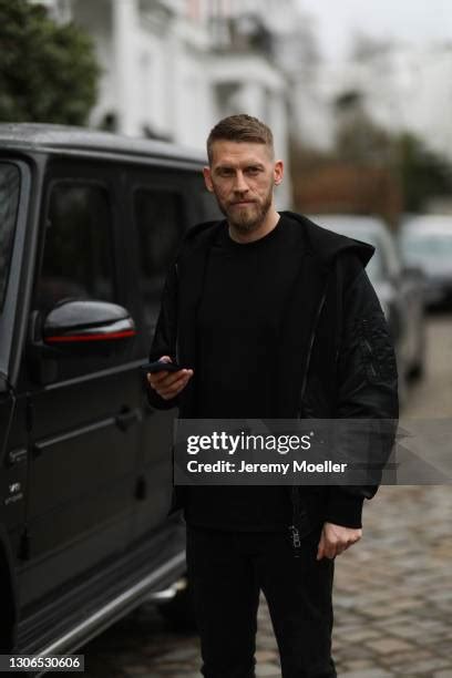 Aaron Hunt Soccer Player Photos And Premium High Res Pictures Getty