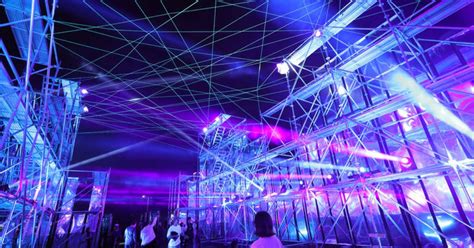 가을하늘 수놓은 레이저 아트 서울라이트 한강 빛섬축제