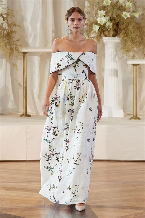Markarian Spring 2022 Ready To Wear Fashion Show Fashion Dresses