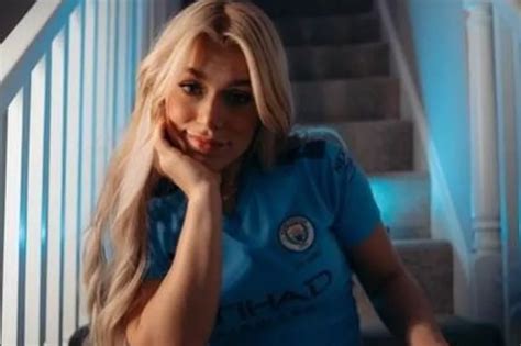 Onlyfans Star Elle Brookes Football Prediction Comes True As She
