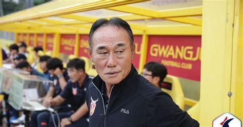 잔류로 한숨 돌린 제주 김학범 감독 비로소 다음 시즌을 준비할 수 있게 됐다”