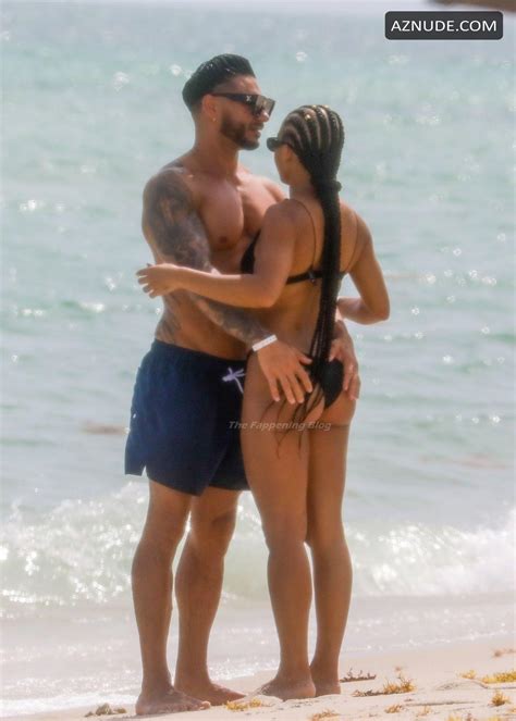 Nikki Hall Sexy Seen Wearing A Bikini At The Beach In Miami Aznude