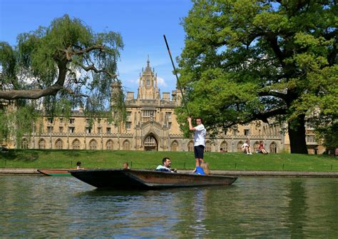 2025剑桥大学游玩攻略这里不像我国的大学，它没有【去哪儿攻略】