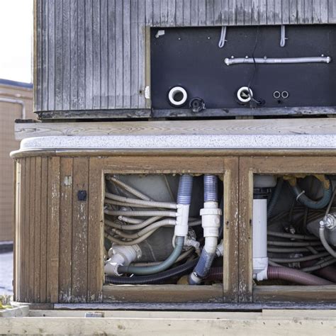 How To Properly Dispose Of Your Old Hot Tub E Z Haulers Junk