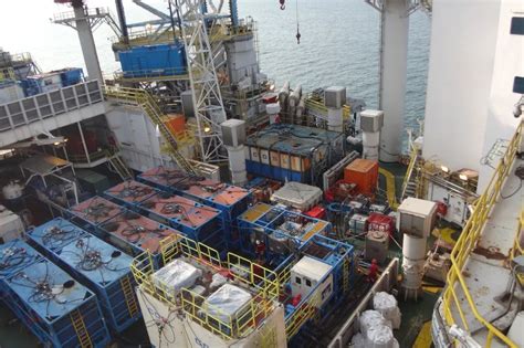 勘探六号顺利完成国内海上首次潜山储层加砂压裂作业 澎湃号政务 澎湃新闻 The Paper
