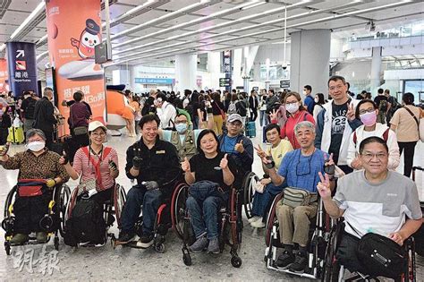 一列高鐵兩無障礙座位 輪椅團嘆「同行不同車」 20230408 港聞 每日明報 明報新聞網