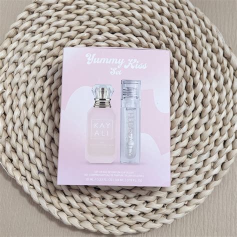 Kayali Yummy Kiss Set Yum Marshmallow Faux Filler Gloss Glassy