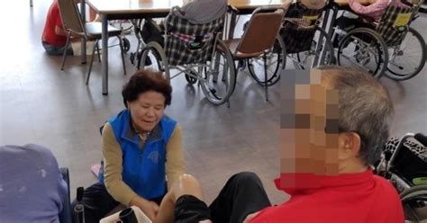[ 나눔동행] 발 마사지로 마음 나눠…25년 호스피스 봉사 이상란씨