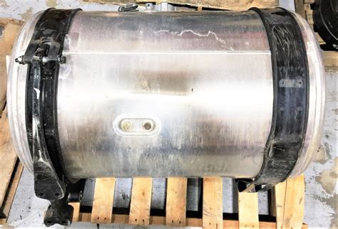 Dtnafreightliner Lh 60 Gallon Fuel Tank Wstrap A03 22295 Used