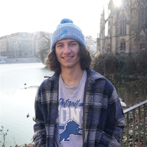 Heimatgefühle Und American Football Football Erinnert Zac An Seine