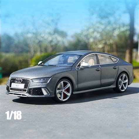 118 2016 Rs7 스포츠백 합금 자동차 모델 다이캐스트 금속 장난감 선물 장식 컬렉션 어린이 기념품 전시 소년 성인 홈 쇼다이캐스트 And 장난감 차