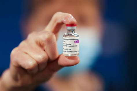 Il Vaccino Di Astrazeneca è Sicuro Non Sono Necessari Limiti Di Età