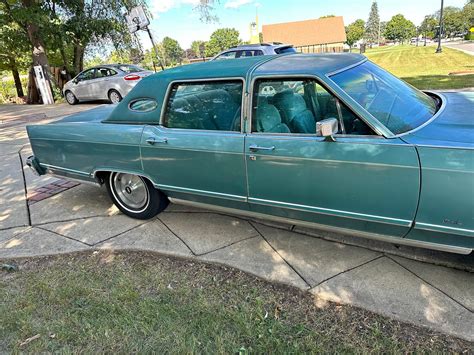Lincoln Town Car For Sale In Elkhart Indiana Facebook Marketplace
