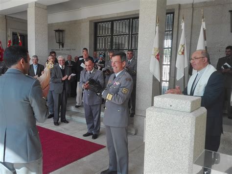 Bispo Das Forças Armadas E Das Forças De Segurança Visita O Ri19
