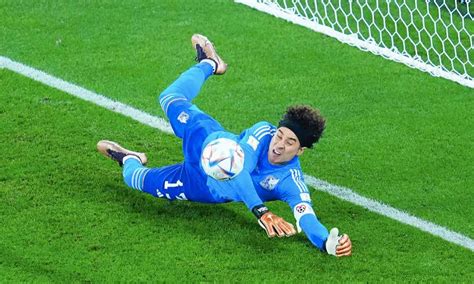 Memo Ochoa Y Sus 16 Penales Atajados Con 1 85 De Estatura