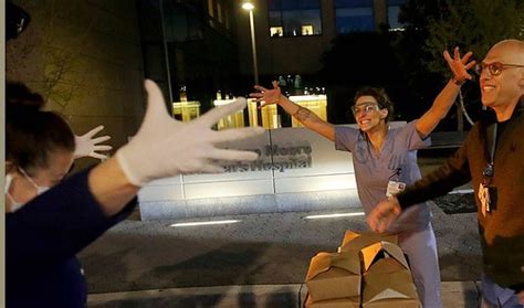 Not So Random Acts Science Finds That Being Kind Pays Off Techlife