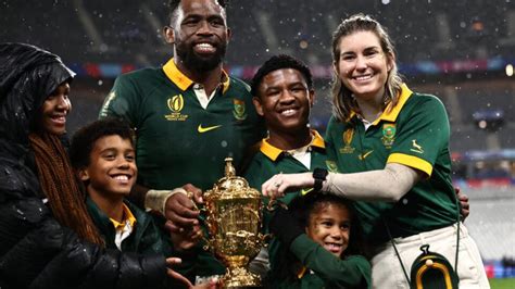 South Africa Shattered By Divorce Of Springbok Skipper Siya Kolisi
