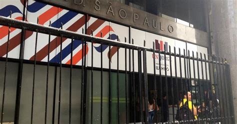 G1 Elevador Despenca E Deixa Alunos Feridos Em Faculdade Na Bahia