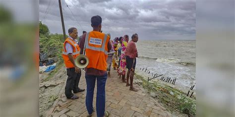 Cyclone Remal 6 Dead Over 29000 Houses Damaged In Bengals Coastal