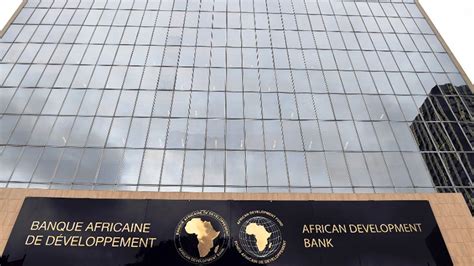 البنك الافريقي يدعو البلدان المتقدمة الى توفير 100 مليار دولار سنويا