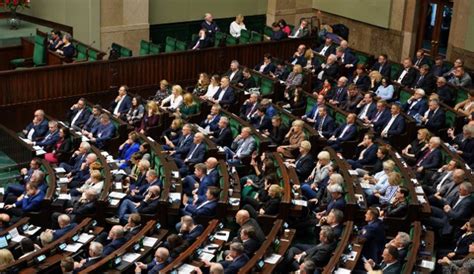 Co dalej z ustawą budżetową na rok Jest decyzja Sejmu Portal i pl
