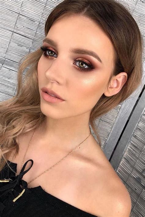 Boho Wedding Makeup Sparkling Gold Eyeshadows And Matte Nude Lips Kristinafedorovabrand Boho