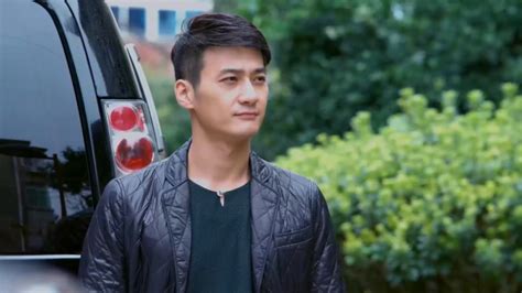 欢乐颂：樊胜美和父母刚回到老家，就接到了债主的电话开始催债腾讯新闻