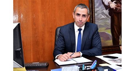 Две кръгови кръстовища строят тази година в Сливен проектират трето