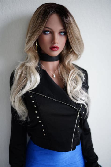 Luscious Lisa Page 3 The Doll Forum