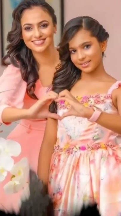 කුරුළු පැoචා වගේ කියලා තාත්තා කියනවා 💕 Udari Warnakulasuriya