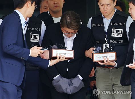 음주 뺑소니로 구속된 김호중논란 끝 추락한 트바로티 韓聯社