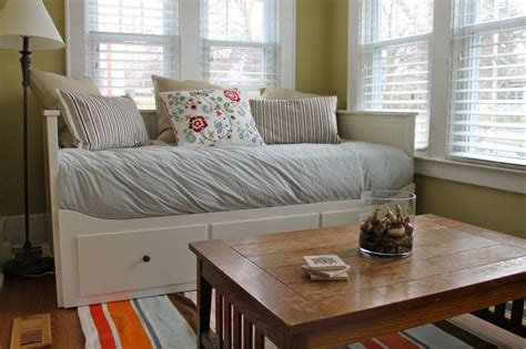 √ 28 Comfortable Daybeds Living Room