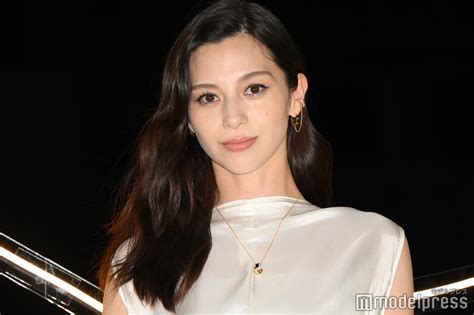 画像140 中条あやみ、美ウエスト披露「ルイ・ヴィトン」ジュエリー輝く姿に「スタイル抜群」「女神」と反響 モデルプレス