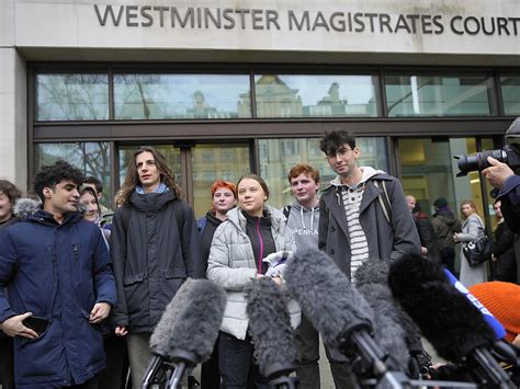Greta Thunberg Prosciolta A Londra Per Disordini A Manifestazione Swi