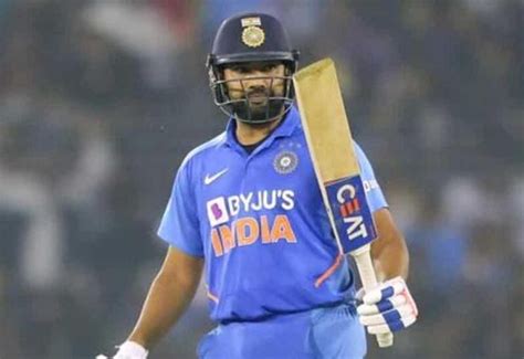 Rohit Sharma Vinesh Phogat Among Four Athletes Recommended For Khel Ratna
