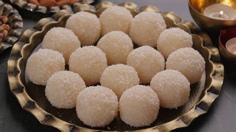 Easy Coconut Ladoo Aarti Madan