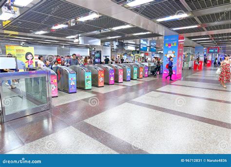 Singapore Cityhall Mrt Station Editorial Photo Image Of Exit