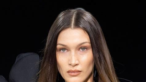 Bella Hadid Hace Historia Con Un Vestido De Coperni Diario Show