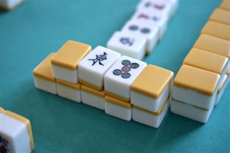 オタ風の語源は？ピンフやドラでの使い方や地獄待ちとの相性を解説！ 麻雀の役とルールのおもしろ超解説～まあまあジャンジャン～