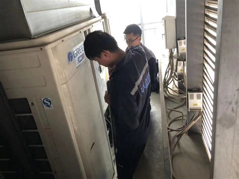 格力多联机中央空调主板检修 煜信空调